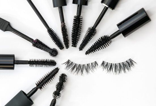 The Best Shaped Mascara Wand For Your Lashes - BeautyAnswers