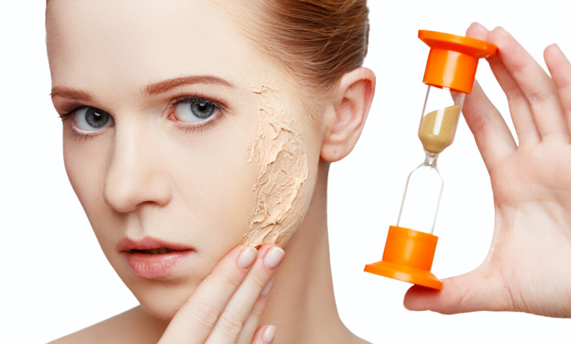 How To Stop Foundation From Creasing - BeautyAnswers