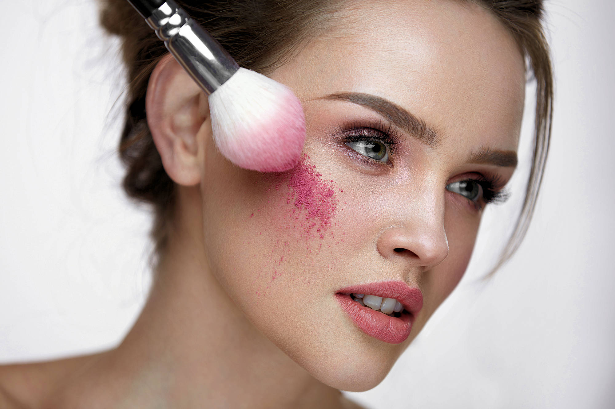 How To Fix A Broken Bronzer - BeautyAnswers